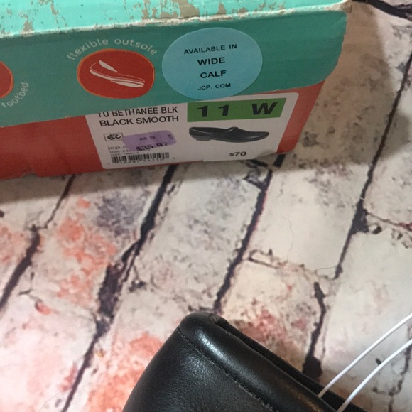 Yuu | Shoes | Yuu Clogs 1w Black New Wide | Poshmark